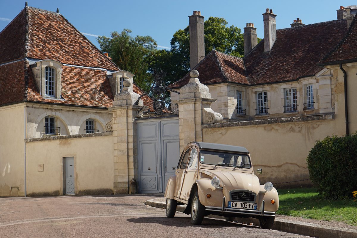 Semur en Auxois – stuckandmericle.com